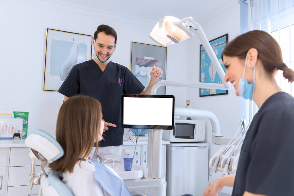 Pros of Dental Software Solution with Integrated Dental Imaging